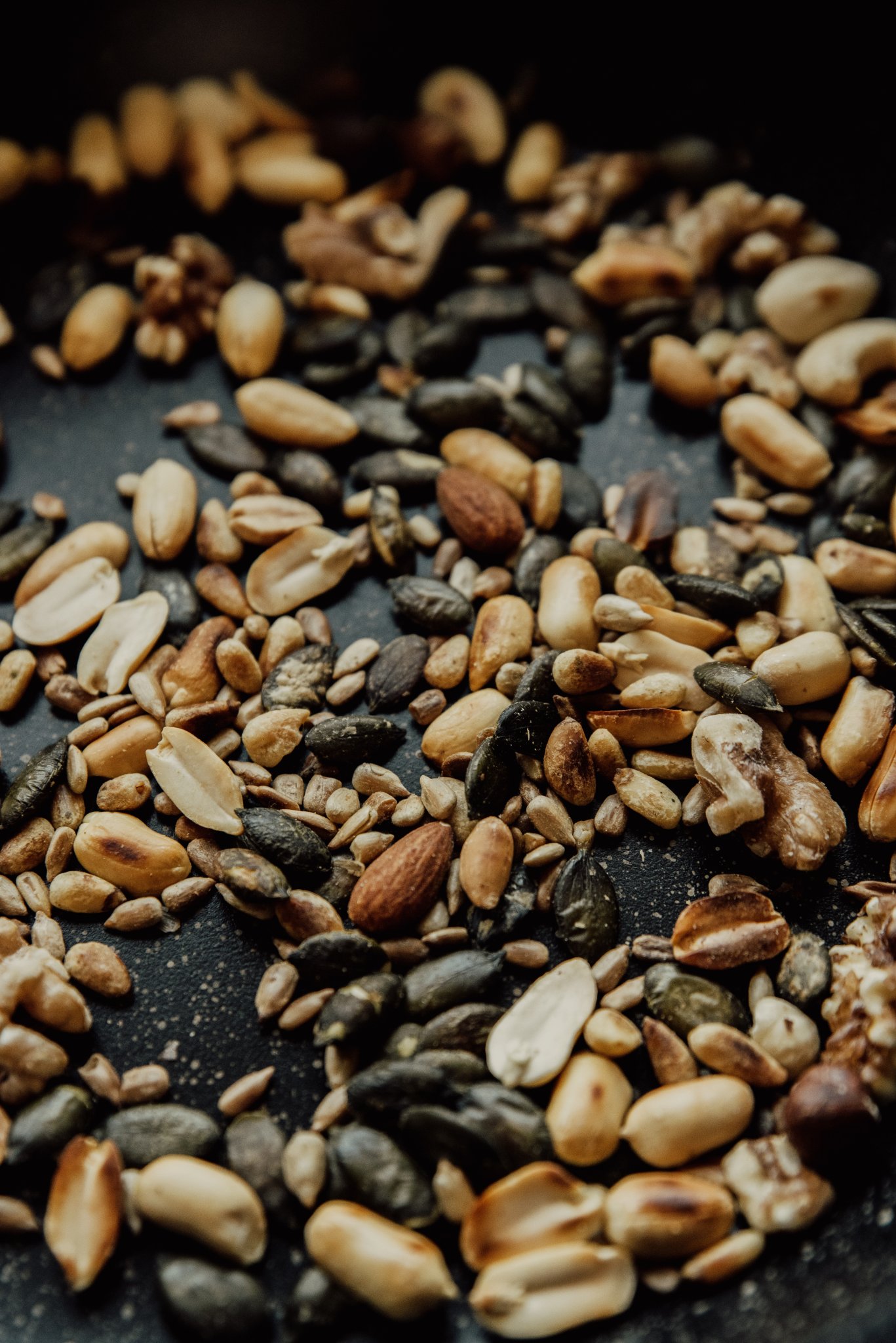 8 Best Substitutes for Sesame Seeds - Superb Salt